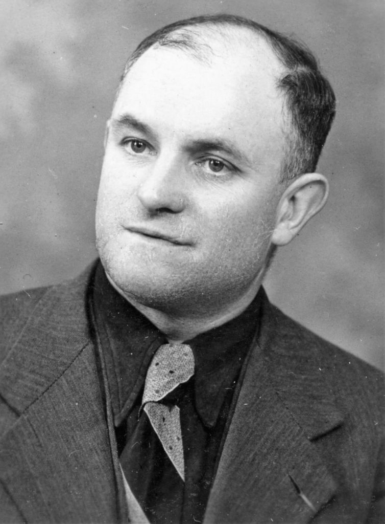 13938 » Dosssiers – Comité Français pour Yad Vashem